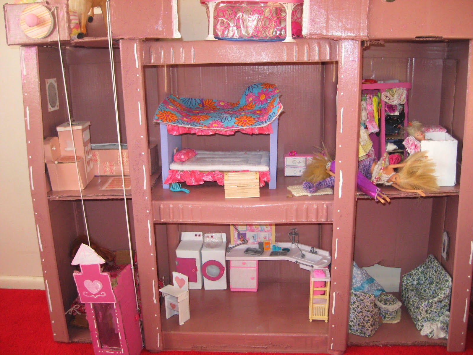 Dari's Corner: Barbie Castle!