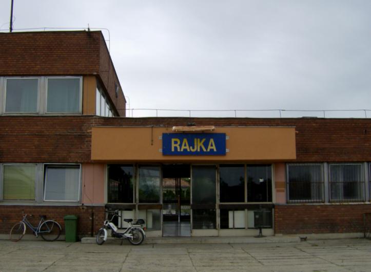 pölös: Hegyeshalom és Rajka: kapu Európára