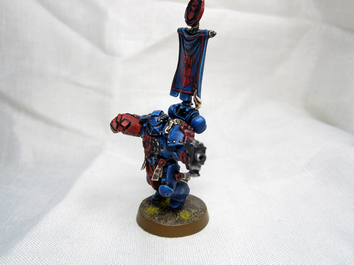 Dorn's Arrow: Crimson Fists - Captain Cortez - Painting