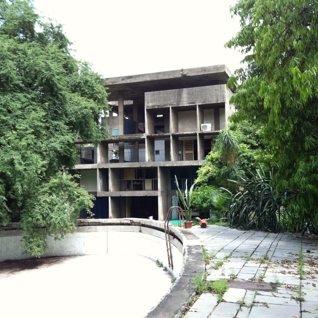 Spontaneous Architecture: Le Corbusier / Villa Shodan