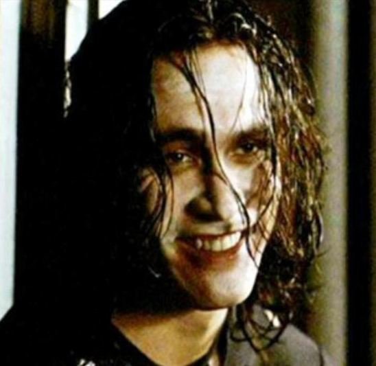 Brandon Lee Legacy: FANGORIA #133 june 1994 - Il Corvo RECENSIONE di ...