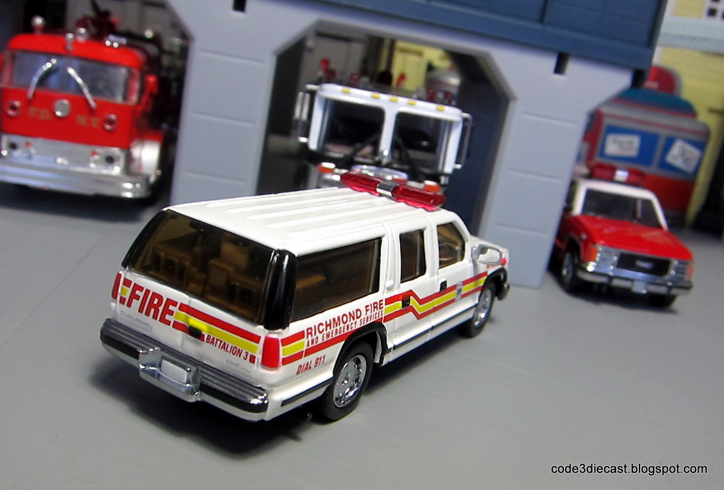 My Code 3 Diecast Fire Truck Collection: GMC Suburban Richmond Fire #3 ...