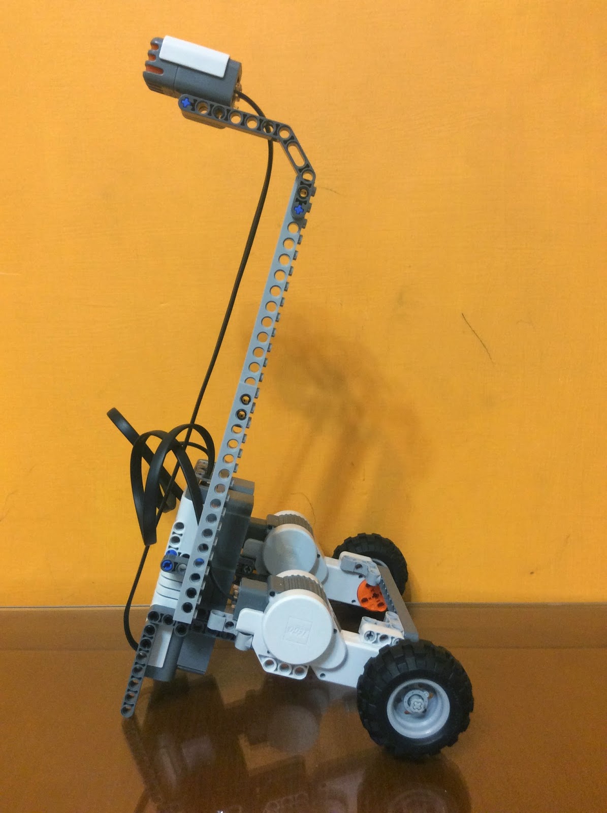 大兵萊恩 一路直前: 學習記錄, LEGO NXT 機器人, (1) 聲控自走車 (LEGO, NXT)