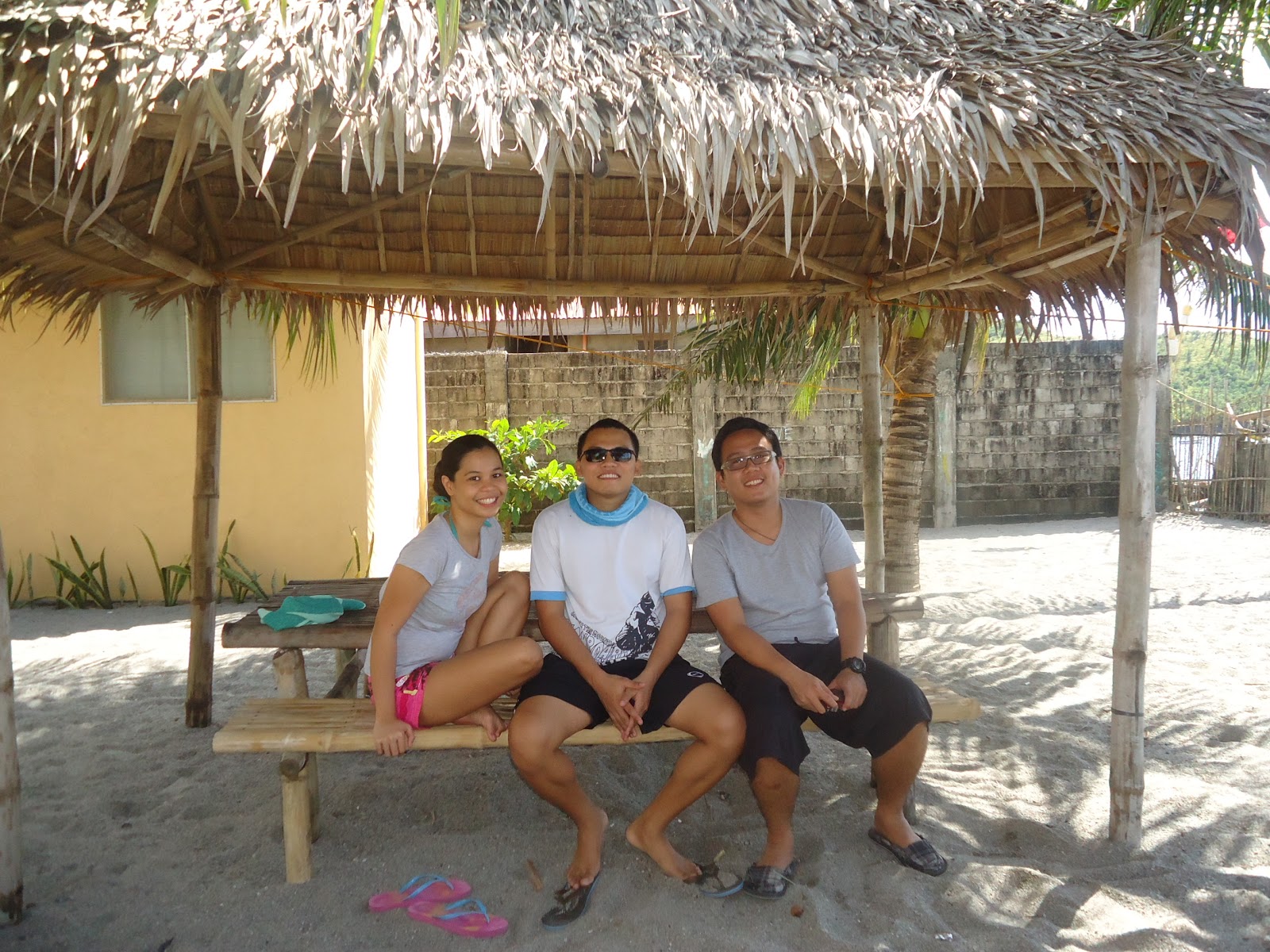 travelogue: Zambales Series Version 1.0: Canoe Beach Resort, Pundakit ...