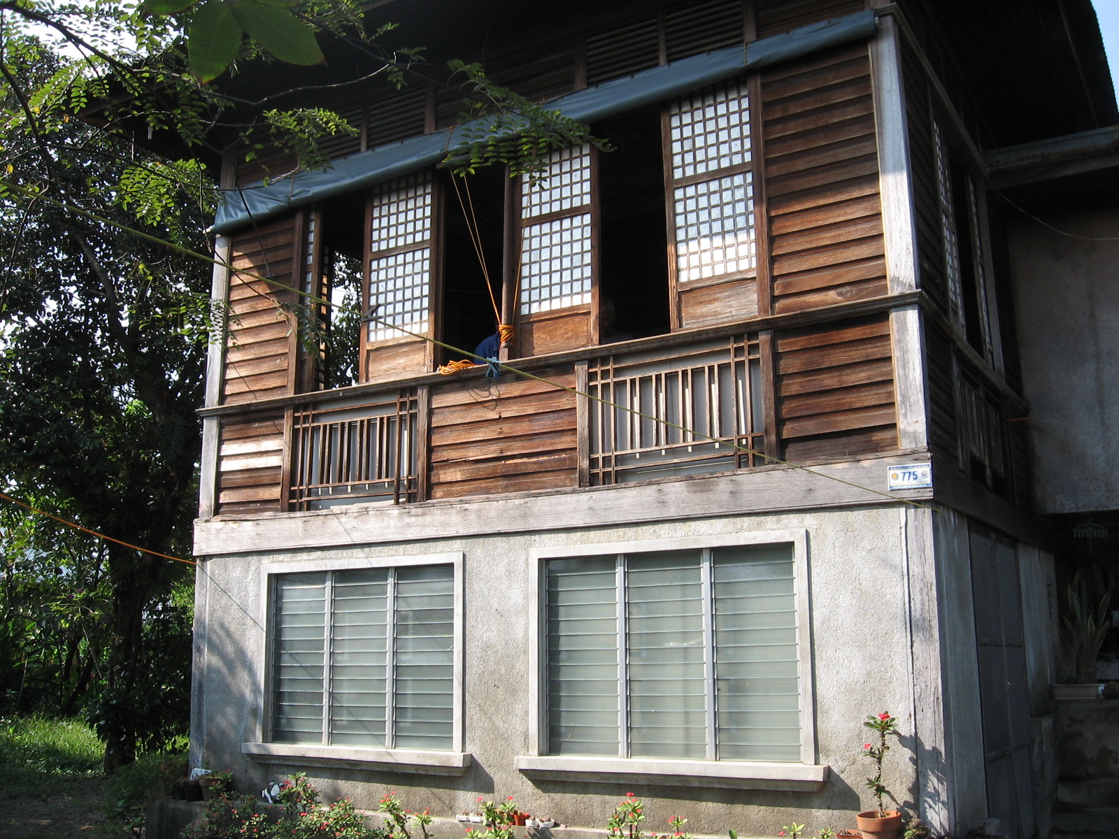 Estrella: Larawan ng Isang Lumang Bahay