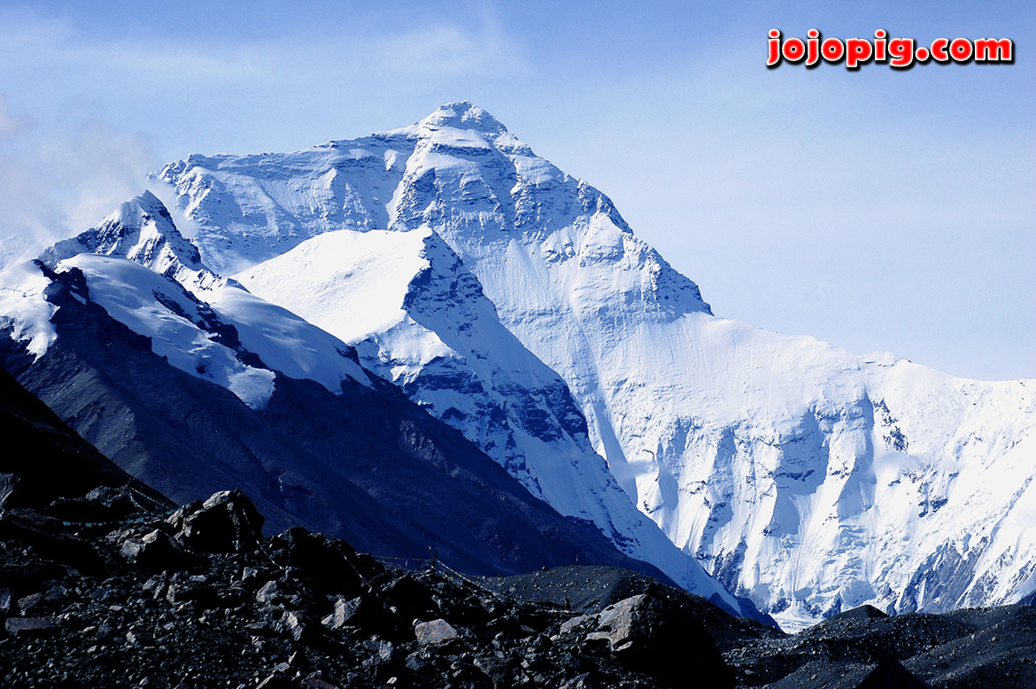 GLOBE IN THE BLOG: Mount Everest, Nepal - China