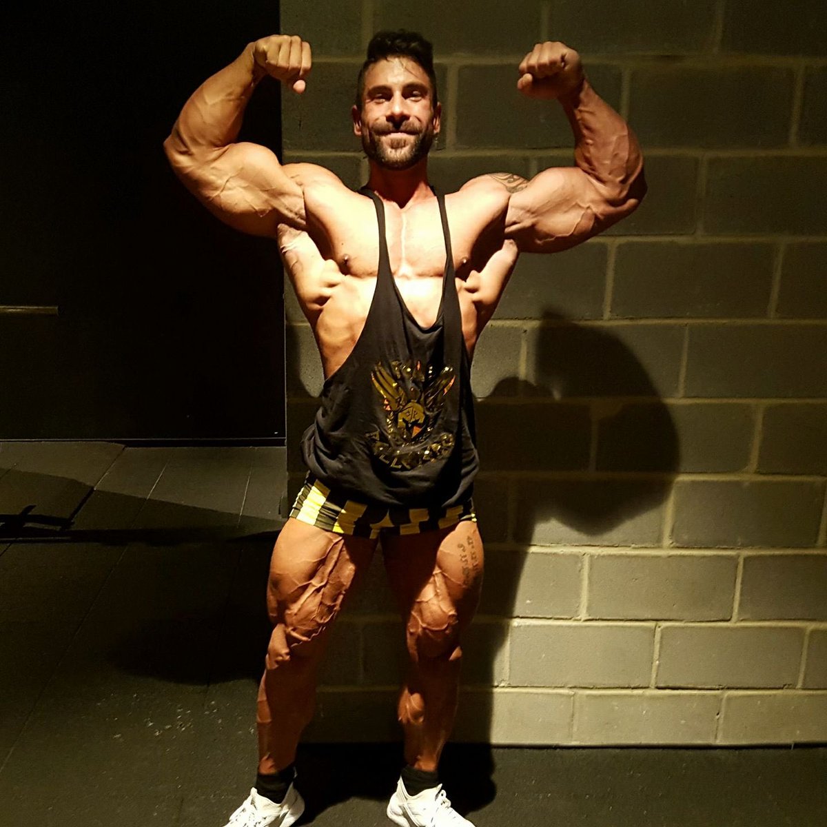 Worldwide Bodybuilders: Spanish semental Omar Pellejero