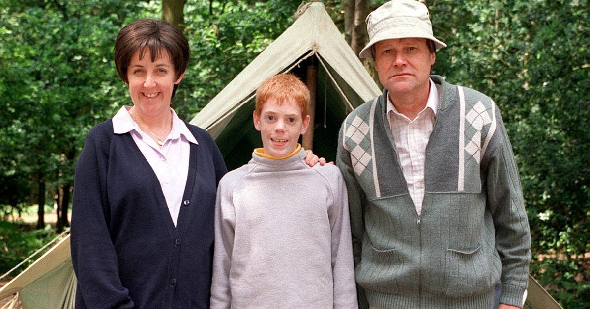 Coronation Street Blog: TONIGHT: Roy's foster child Wayne Hayes returns ...