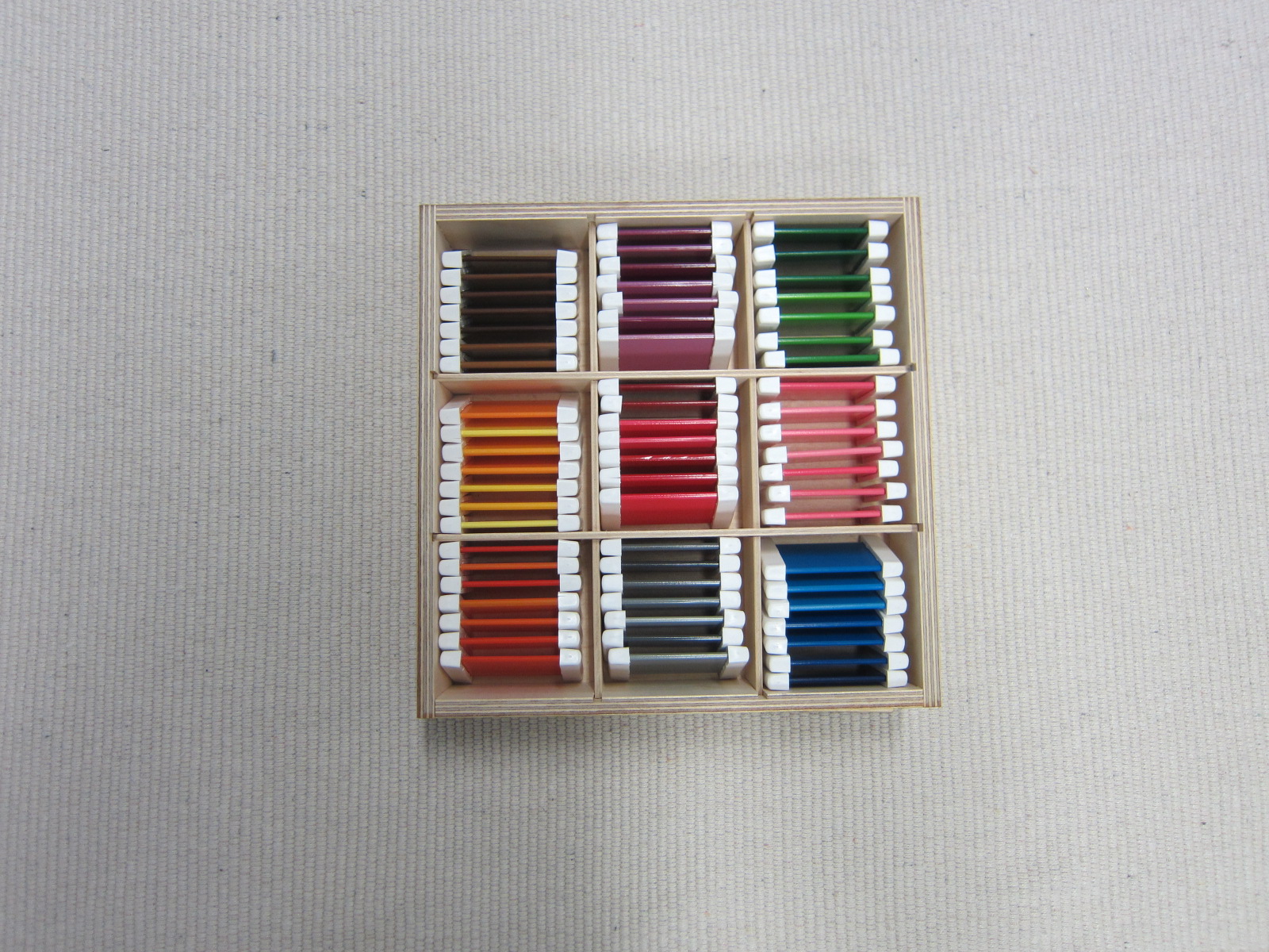 montessori magic: The Sensorial Materials ~ The Colour Boxes