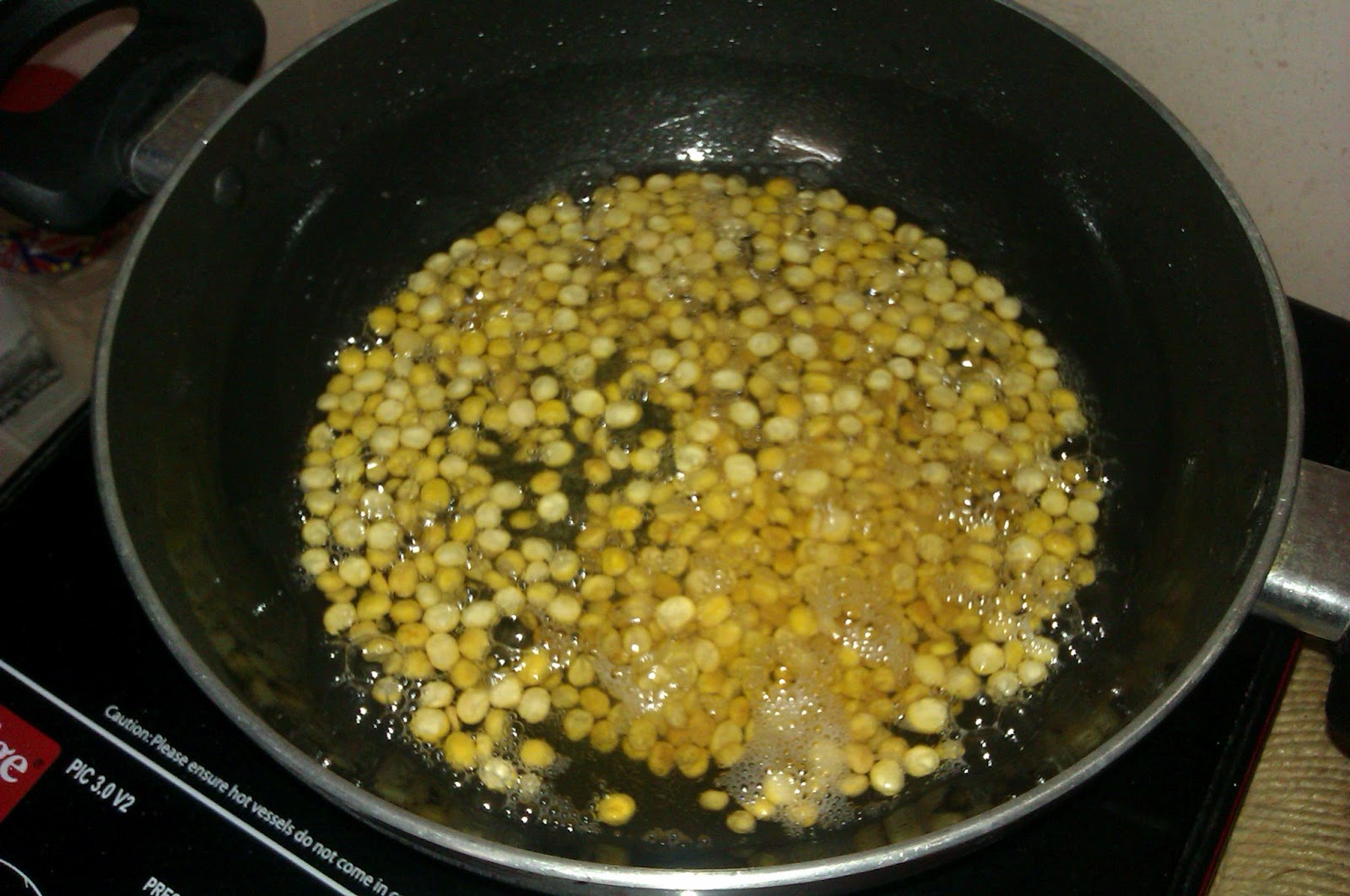 Aathusamayal bhesh bhesh!!: kadala paruppu fry