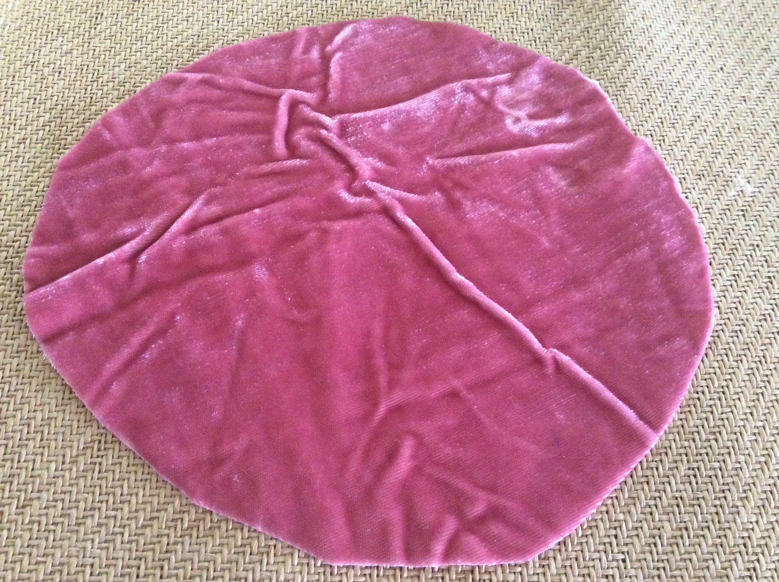 Fresh Vintage by Lisa S: How to make Velvet Acorns and Pumpkins