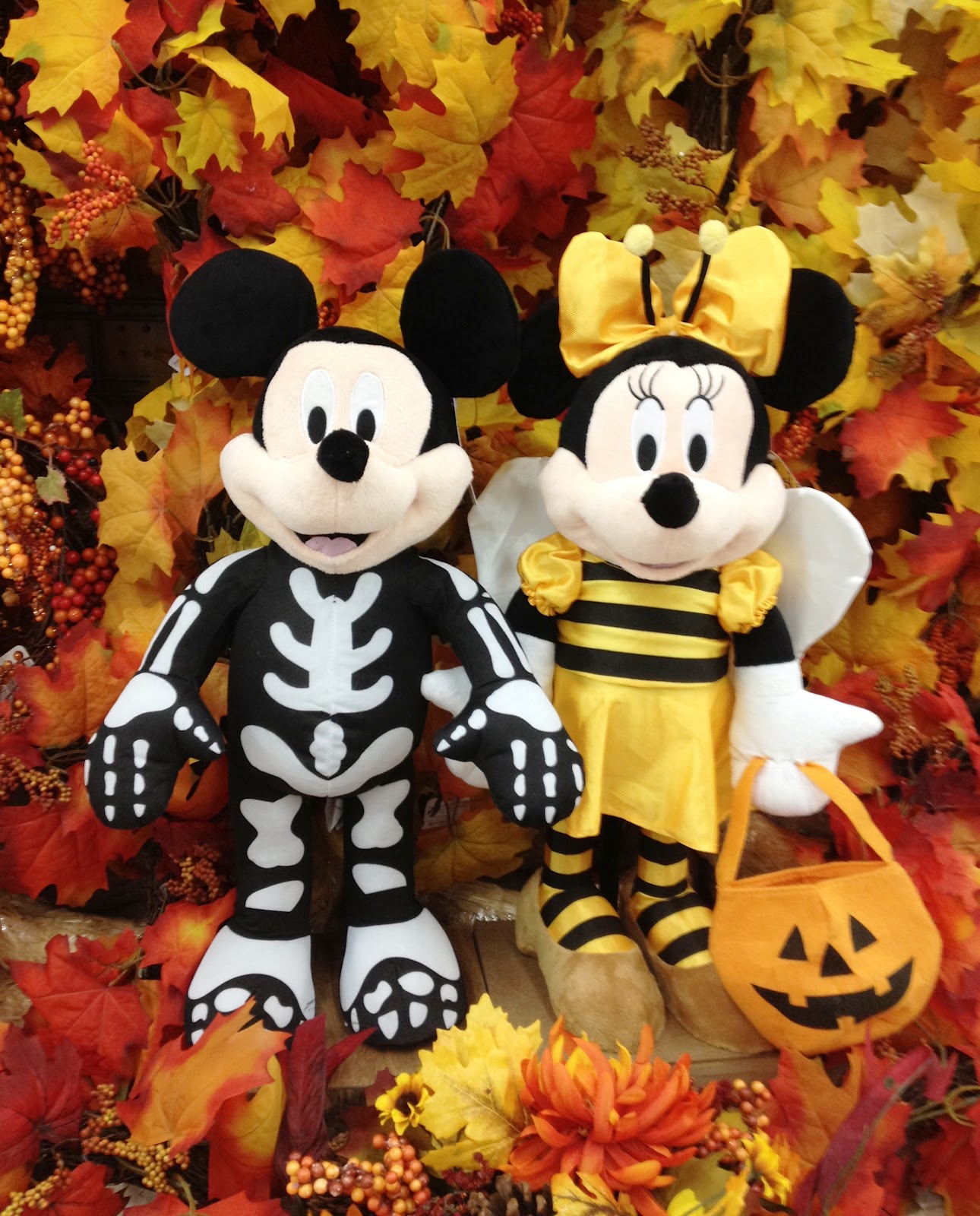 Disney, Mickey Halloween on Pinterest | Disney Halloween, Mickey Mouse ...
