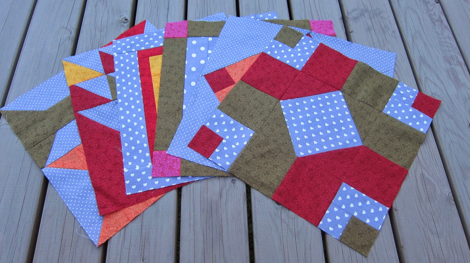 Tilkkureppu: Kesäkuun BOM "Chain Links"