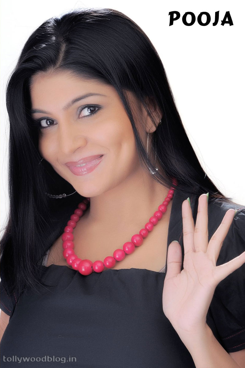 Hyd Model Pooja Reddy Portfolio Photos Hot Stills