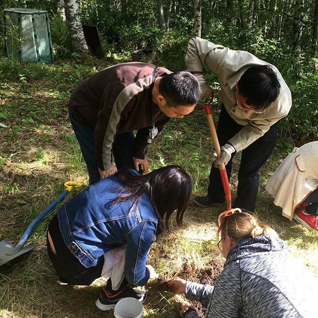 Finnworld: Sadonkorjuukuulumisia ja koulun alkua