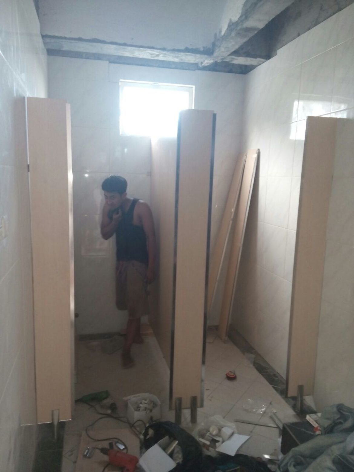Proyek Toilet Cubicle Tol Surabaya-Mojokerto