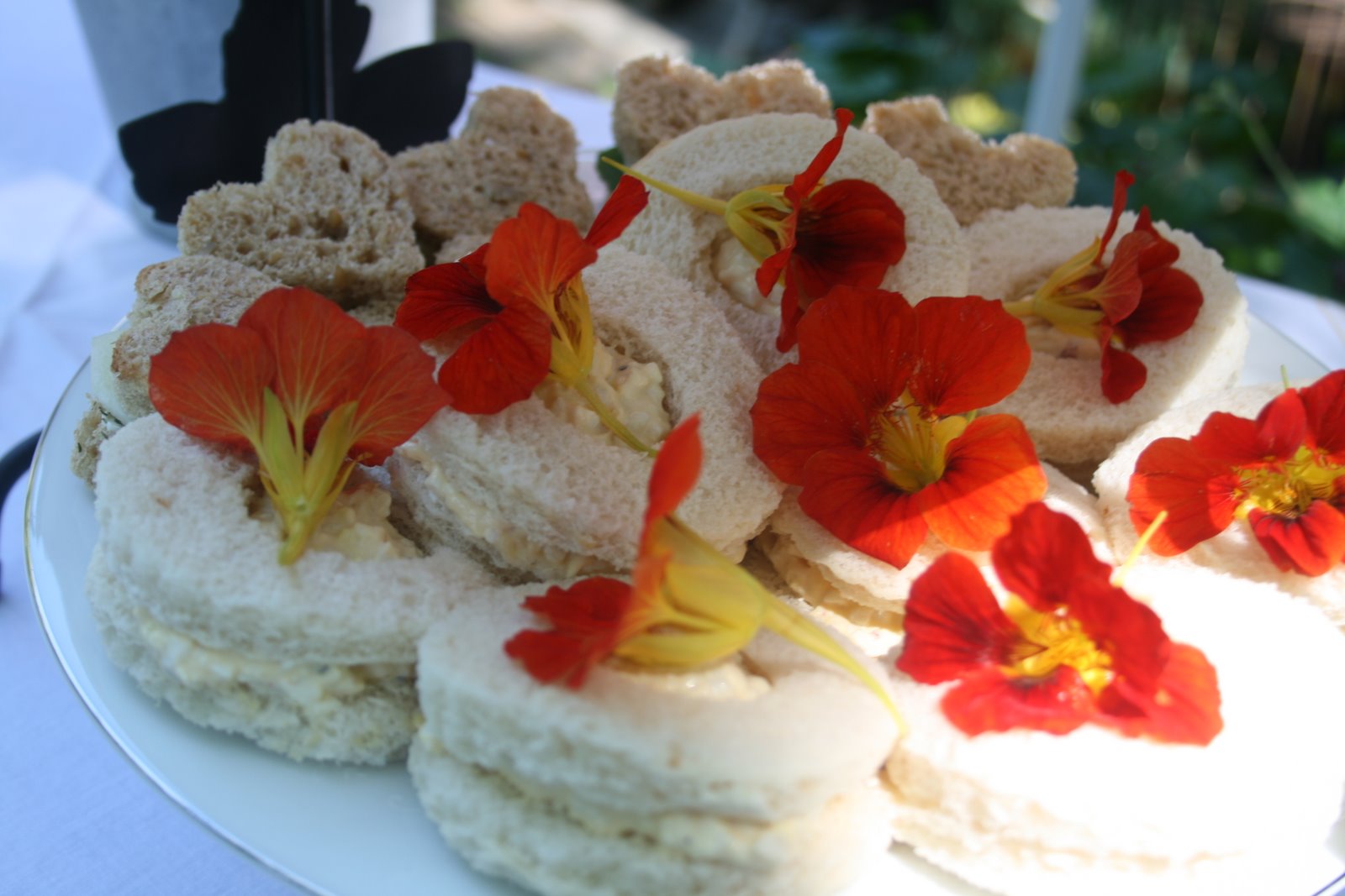 Delights of the Heart: Summer Tea in the Garden