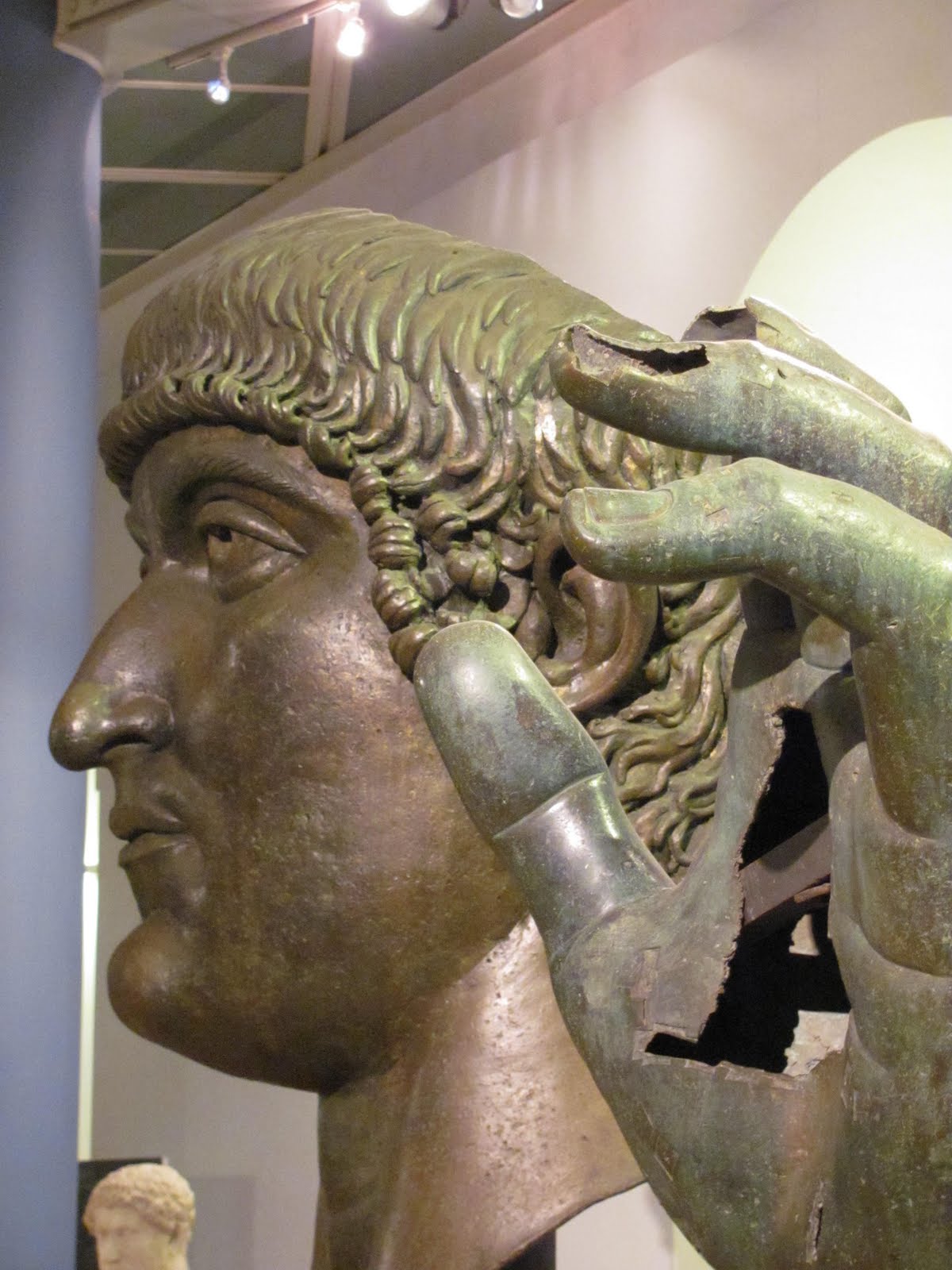 Cultural Heritage: La statua colossale bronzea di Costantino ai Musei ...