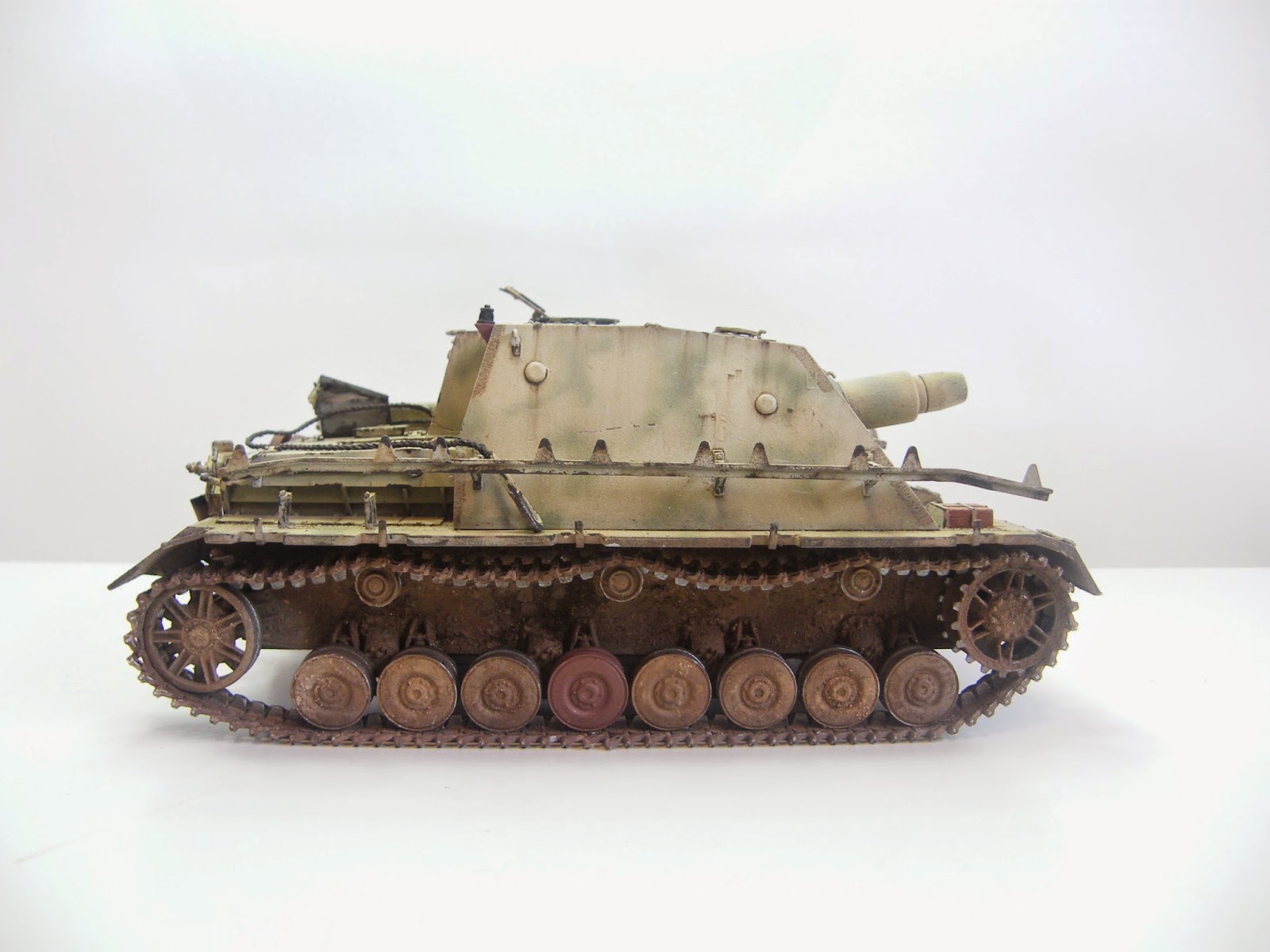 Blue Bear's Scale Models: Dragon 1/35 Brummbar Late