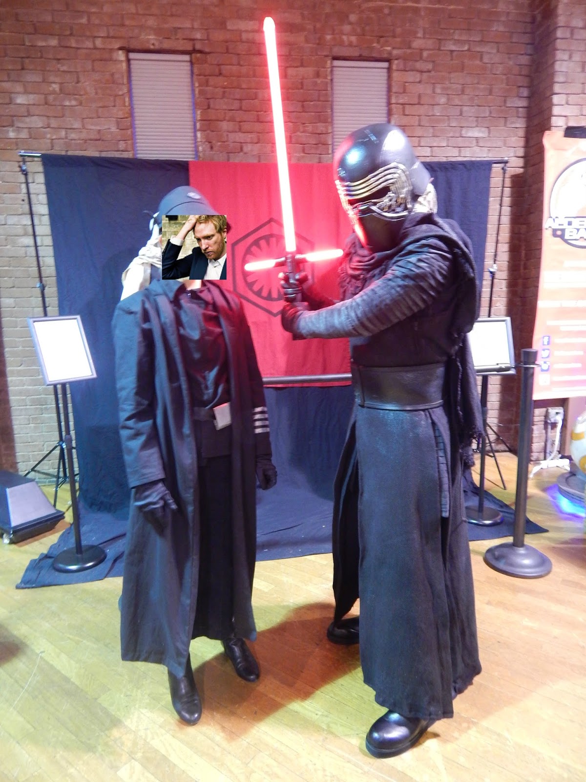 Rey, Kylo, and Hux (and I) go to Comic Con