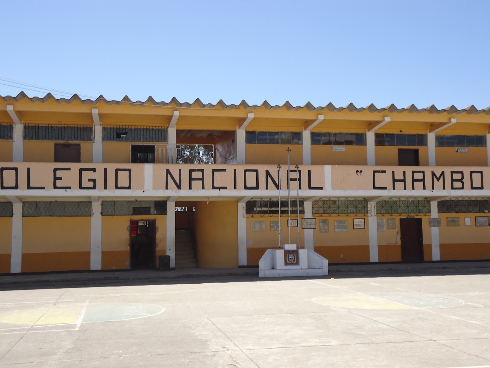 Datos_colegio_chambo: Colegio Nacional "Chambo"