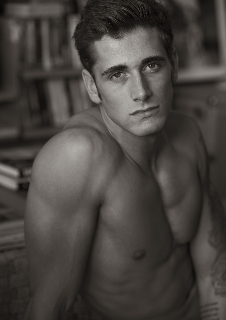 Ross Hindmarch by Mariano Vivanco | Oh yes I am