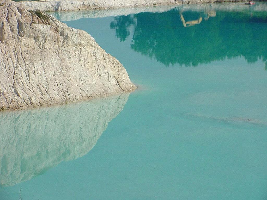 IMAGES OF OUR PAST - OLD KAOLIN PIT - U.S. HIGHWAY 441 AT BIG SANDY ...