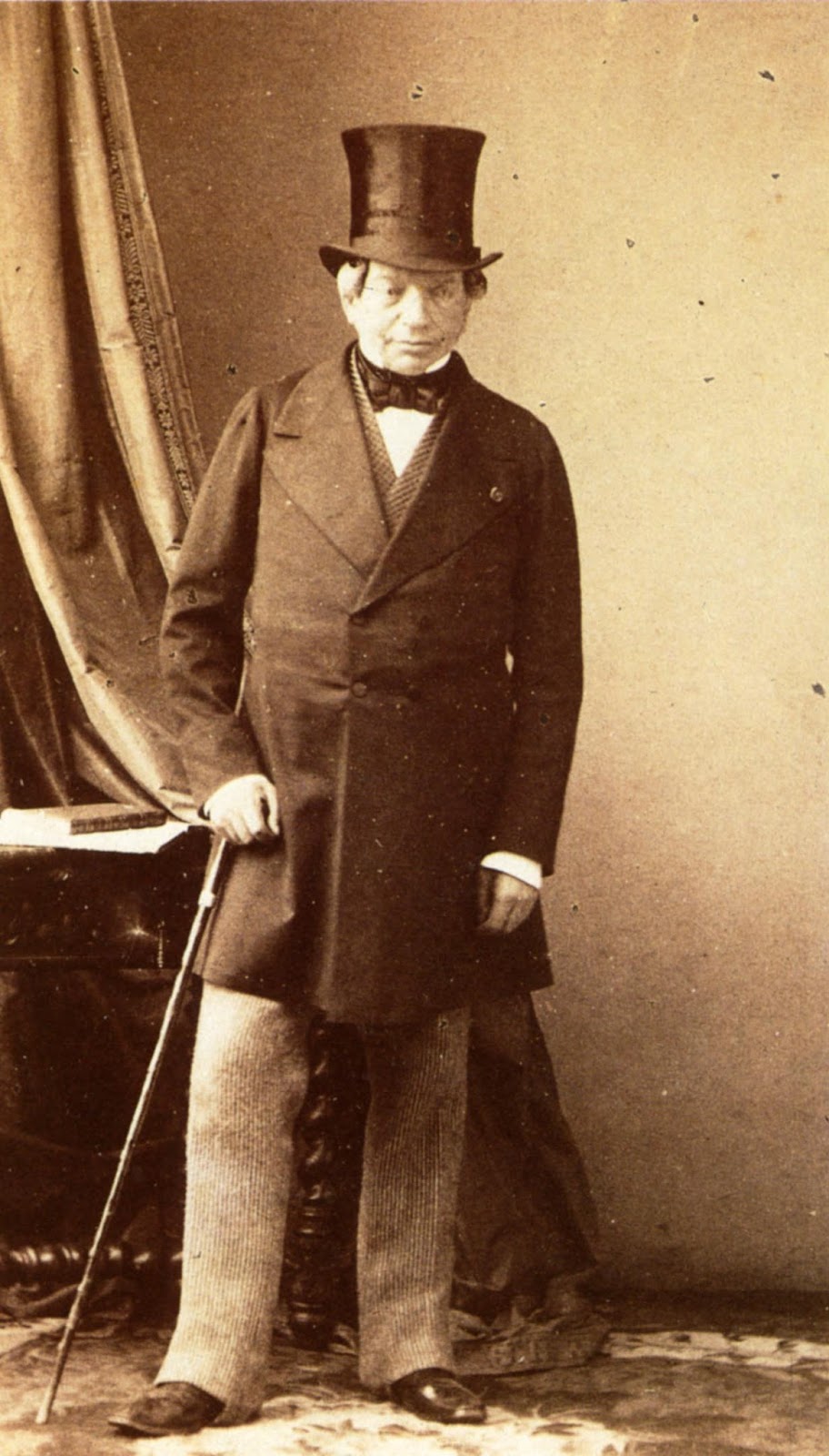 Los Grandes Fotografos: André Adolphe Eugène Disdéri (1819-1889)