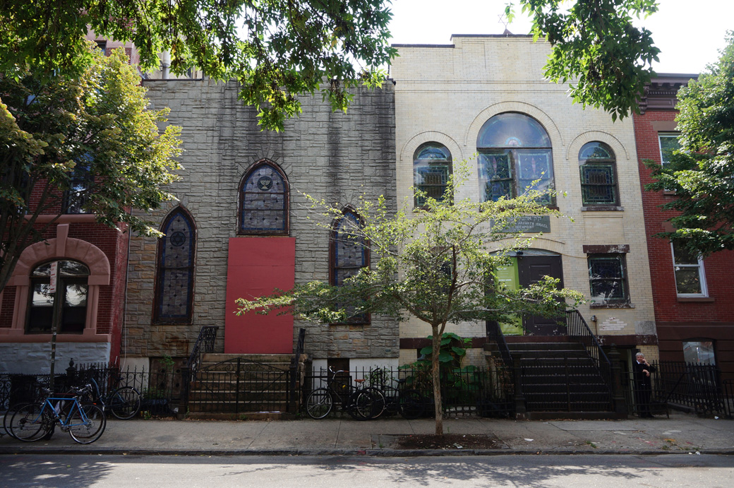 Brooklyn Relics: Greenpoint Shul - Congregation Ahavas Israel