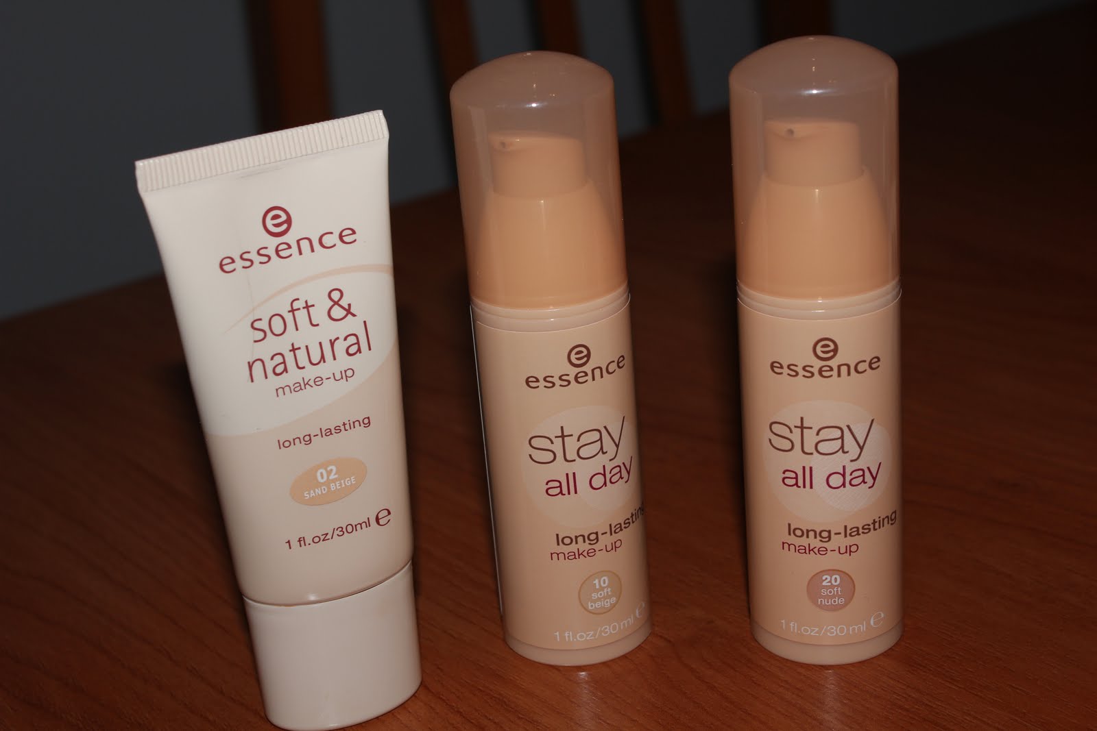 Bases de maquillaje Essence