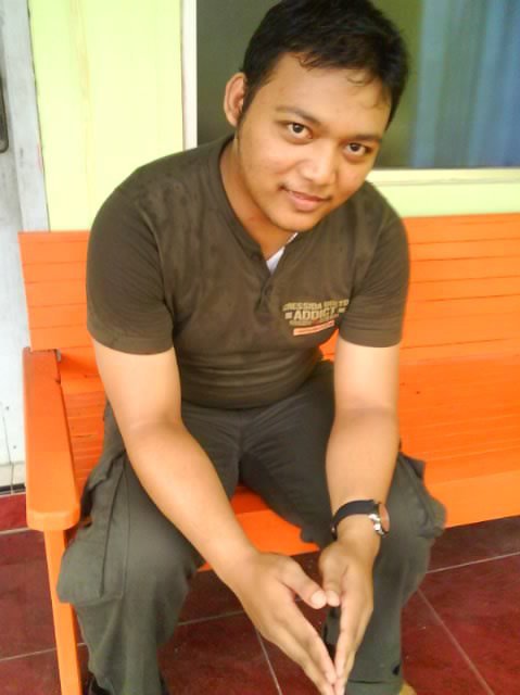 PRIA TAMPAN INDONESIA: Tito Baskoro