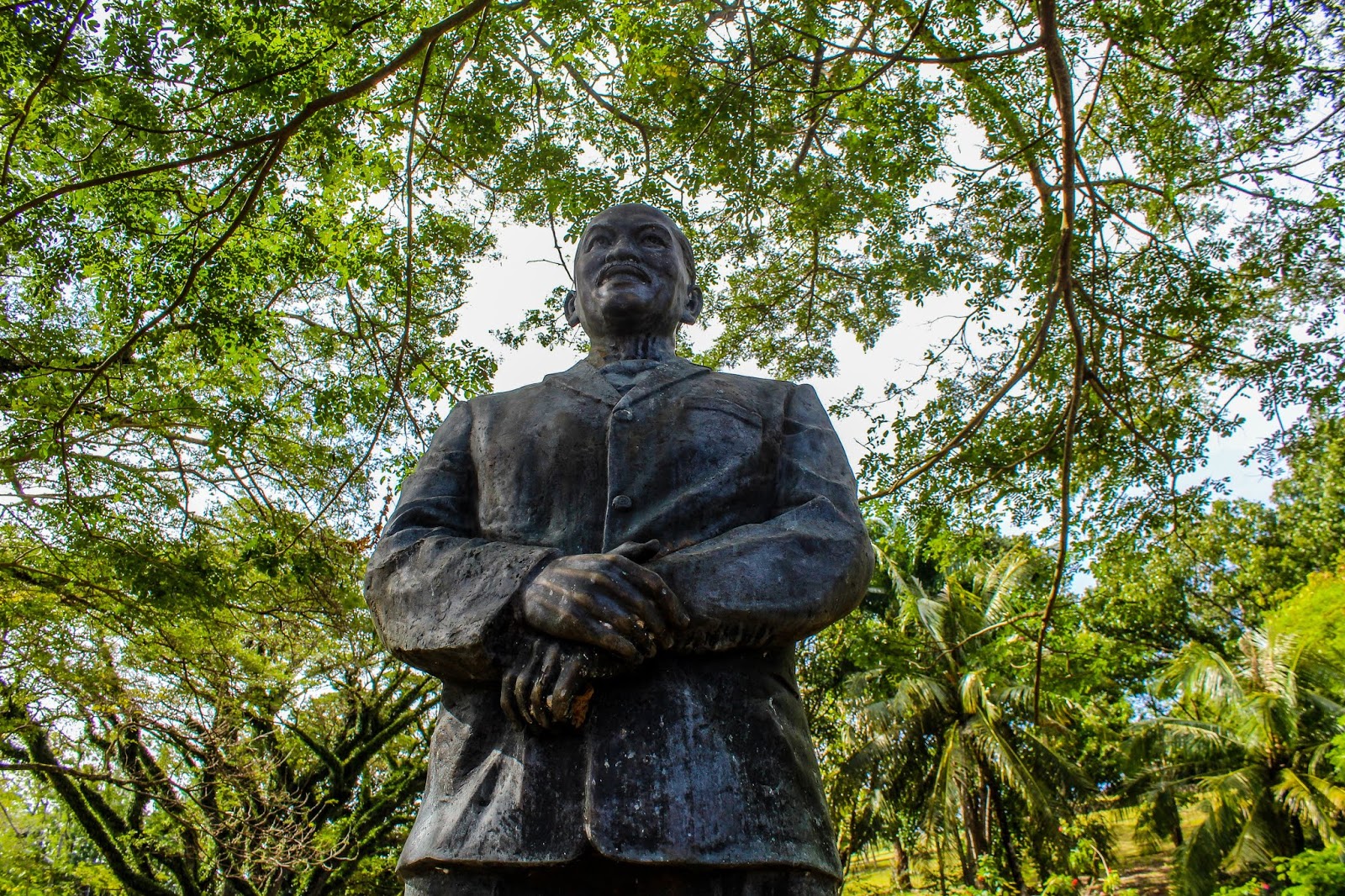 Two Poems Written By Angel Santos in Federal Prison