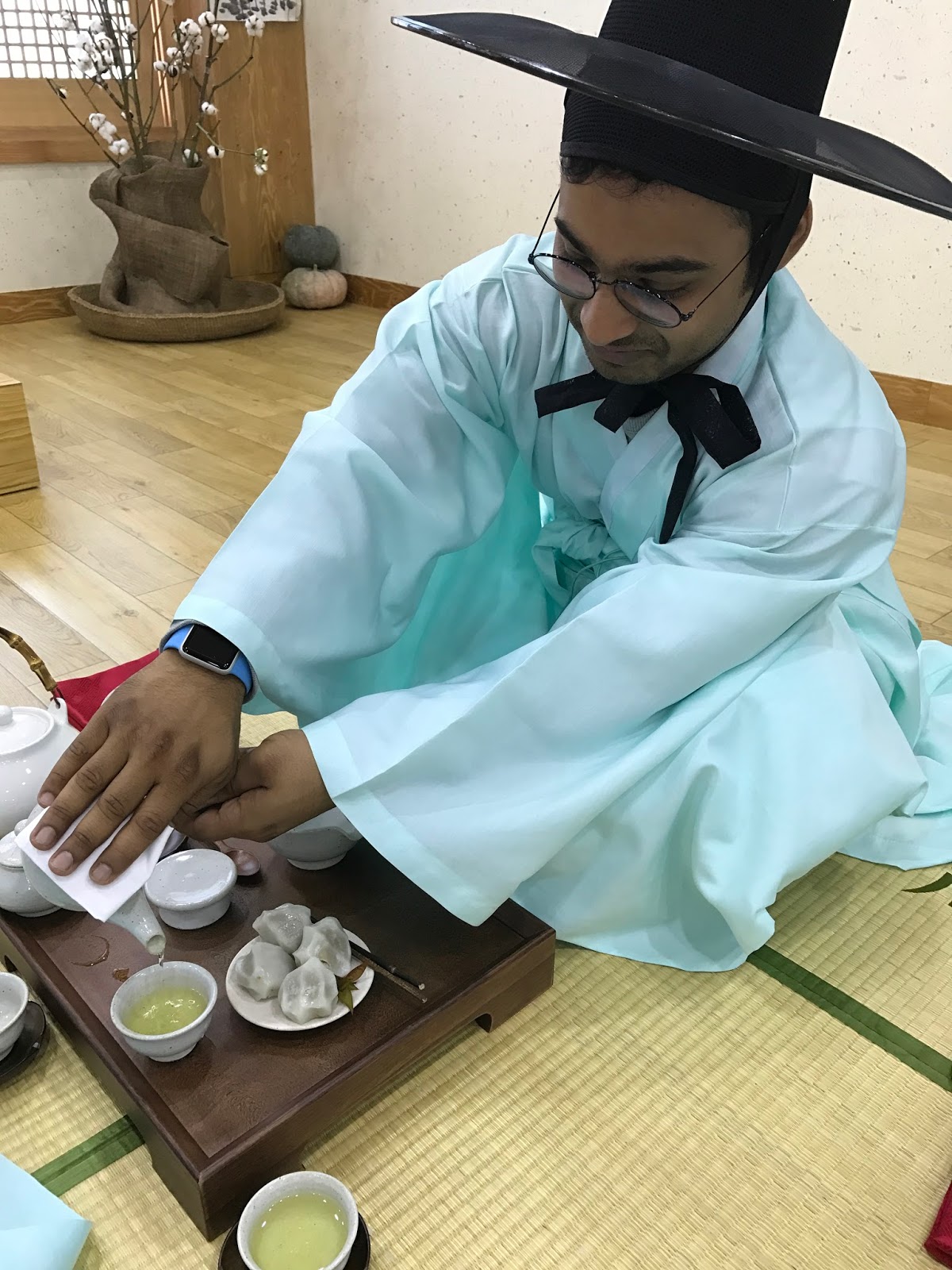 Korean Tea Ceremony & Traditional Hanbok Experience :: Borim Cultural ...