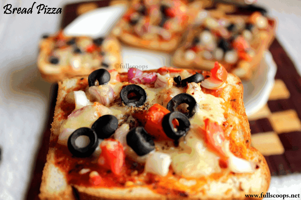 Bread Pizza ~ Full Scoops - A food blog with easy,simple & tasty recipes!