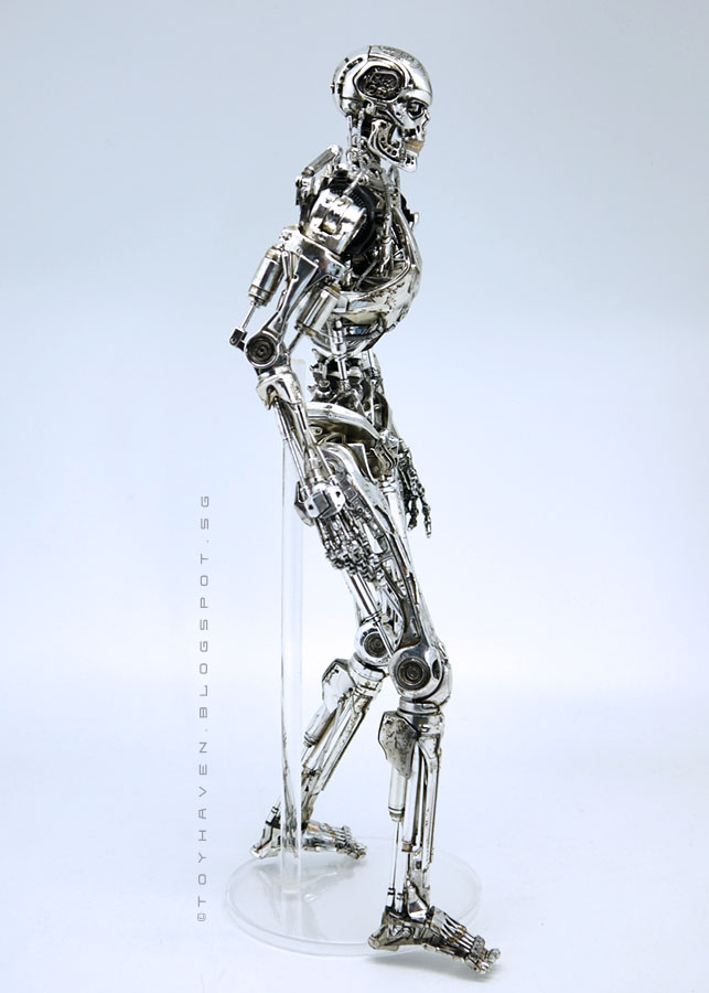 toyhaven: Review 1: Hot Toys Terminator Genisys 1/6th scale ...