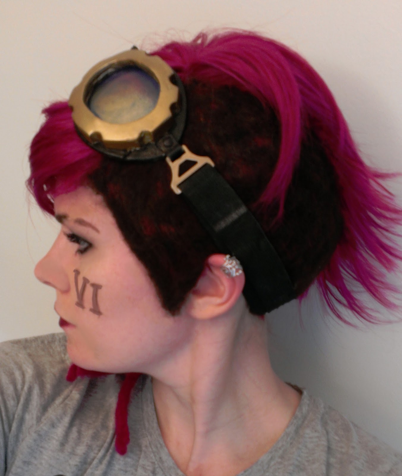 Chrix Design: Fallout makeup - shaved head