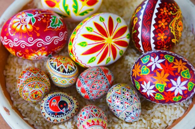MIRELLE: Easter Eggs from the world
