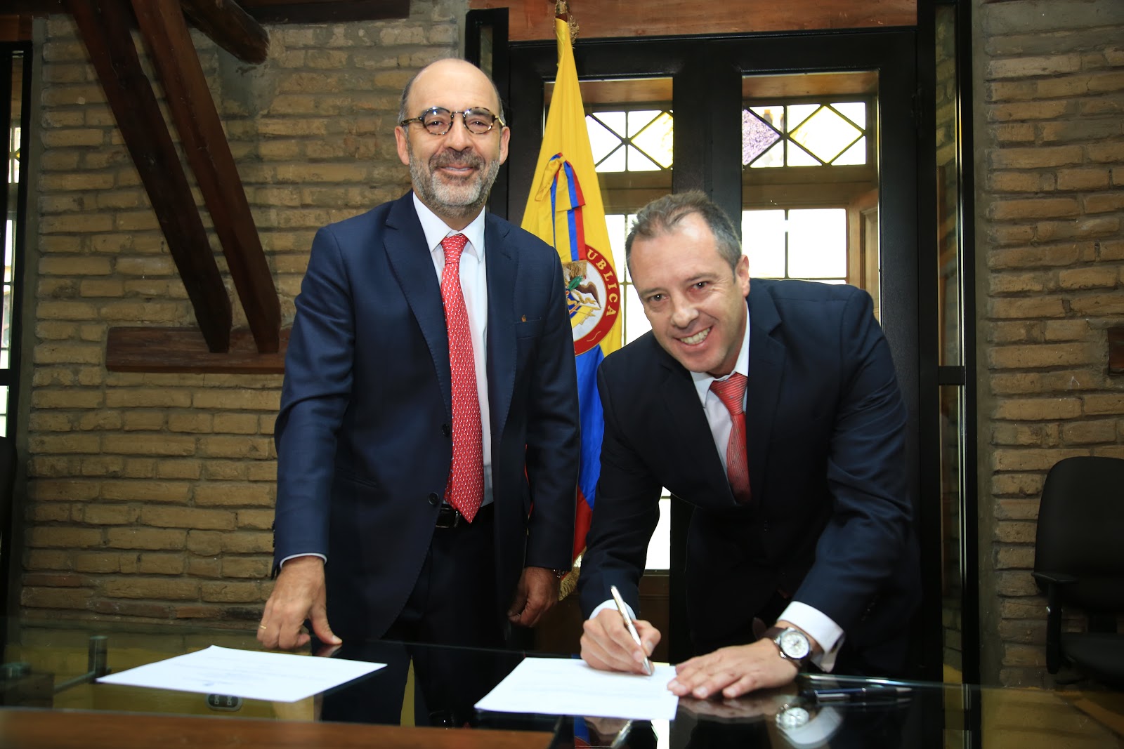 Nuevo Viceministro de Vivienda - Hoy es Noticia