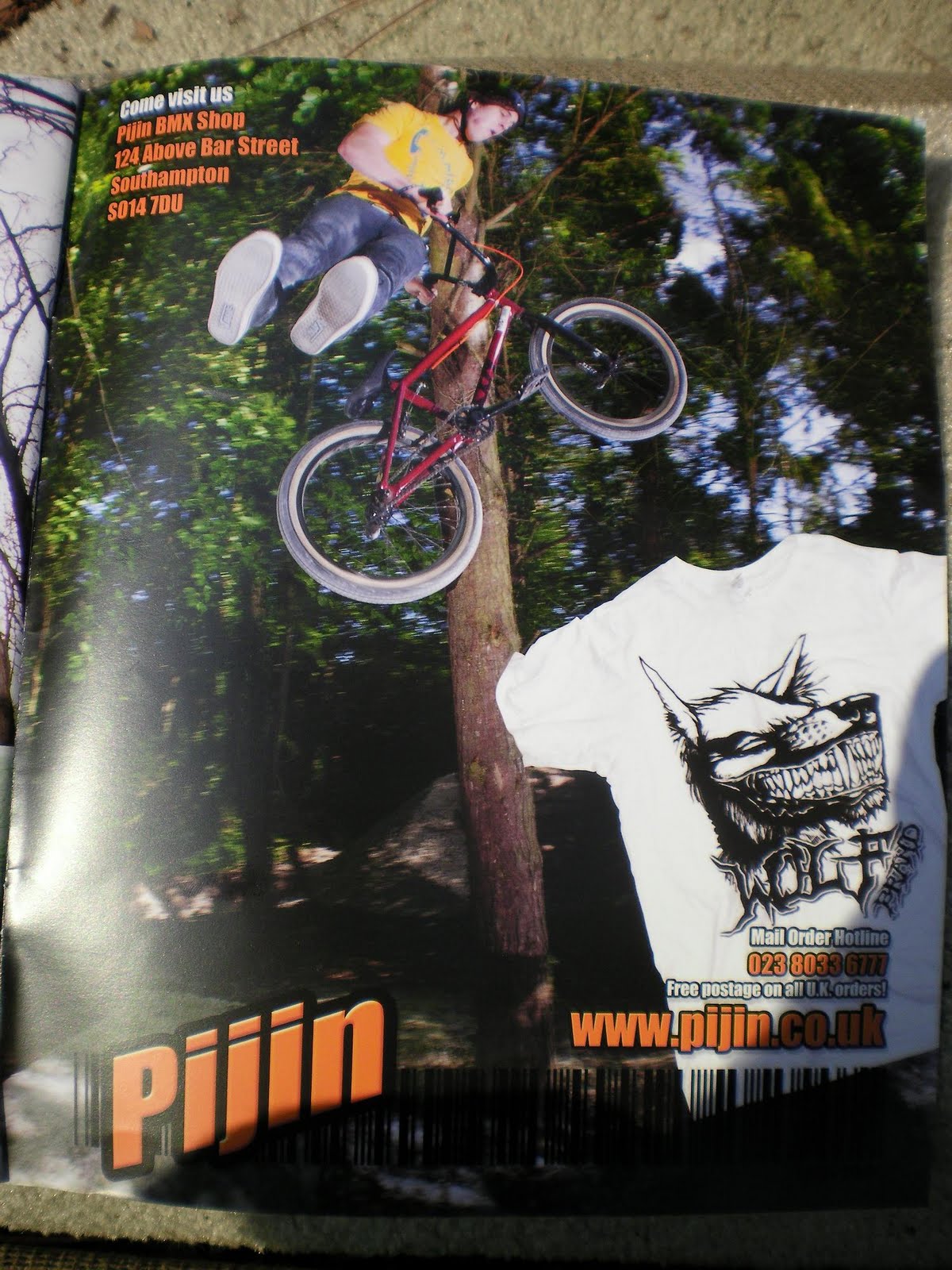 Wolf Brand: Pijin ad, Holding down the WOLF.