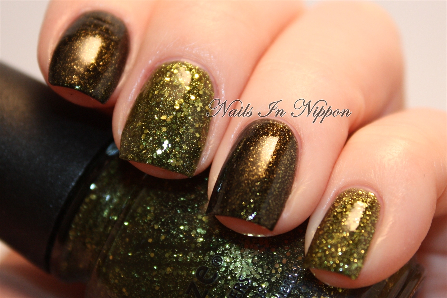 Nails In Nippon: China Glaze Cast A Spell and Comparison to It's Alive