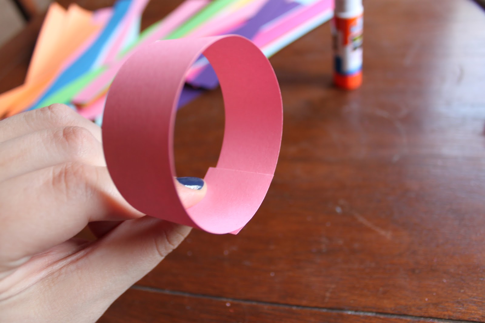 on my honor...: DIY: Paper Chain Countdown