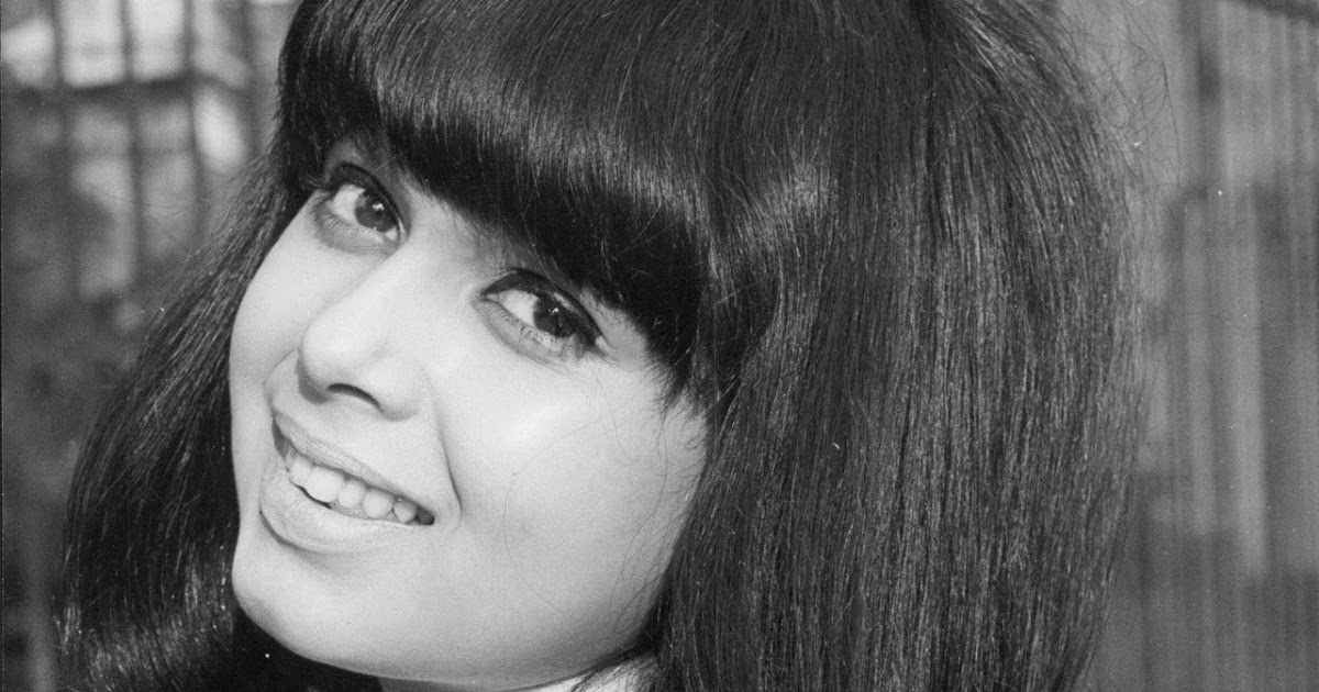 Slice of Cheesecake: Ayshea Brough