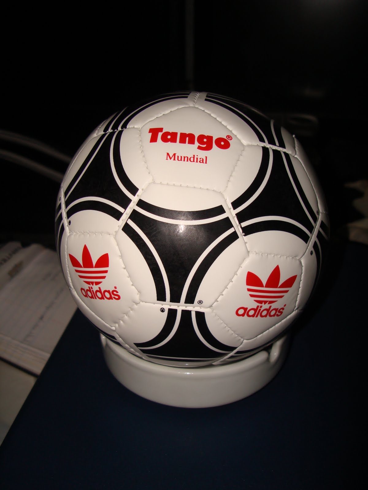 Colección Adidas mini ball: Eurocopas