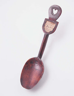 Heroes, Heroines, and History: History of Lovespoons