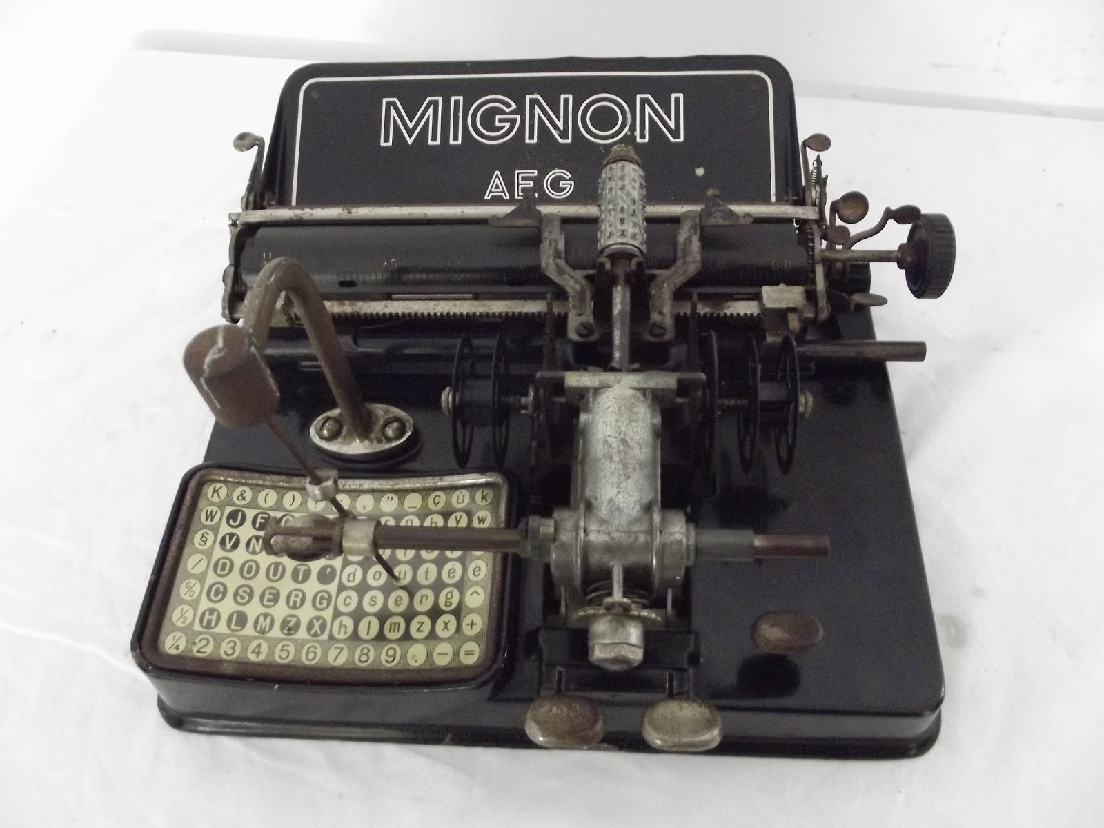 machine à écrire MIGNON AEG Antique typewriter Schreibmaschine ancien