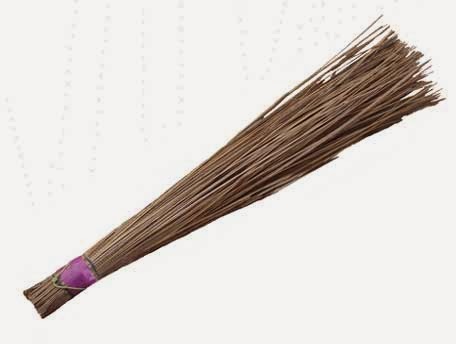 Ravi ki duniya: 1000 jhadoos ordered by AAP for Amethi Jhadoo march