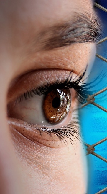 How To Lighten Under Eye Darkness From Within Beauty Cooks Kisses how-to-lighten-under-eye-darkness-from-within-beauty-cooks-kisses