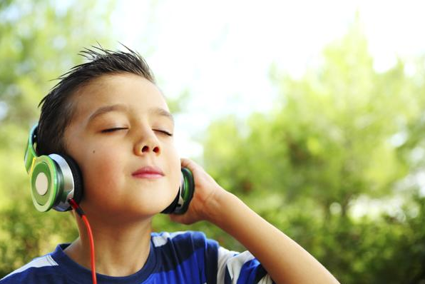 MANFAAT MENDENGARKAN MUSIK BAGI KESEHATAN ~ ADILUXIVER MUSIC ART