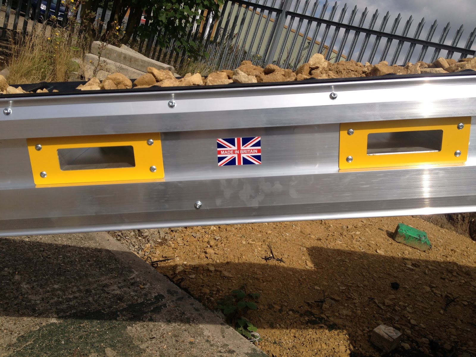 Mace Industries: Introduction to the new shape Shifta Portable Conveyor