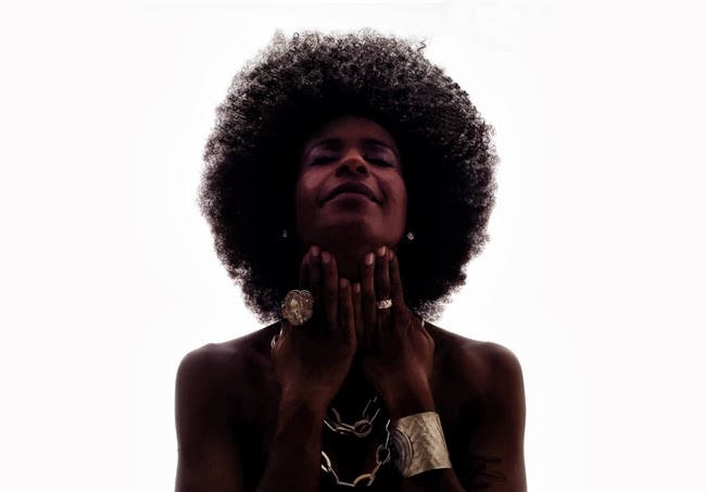 AGENDA: Izzy Gordon comemora vinte anos de carreira com show especial ...